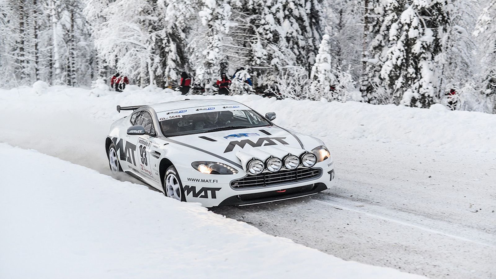 Slideshow: Prepare Yourself For This V8 Vantage FIA R-GT Rally Car ...