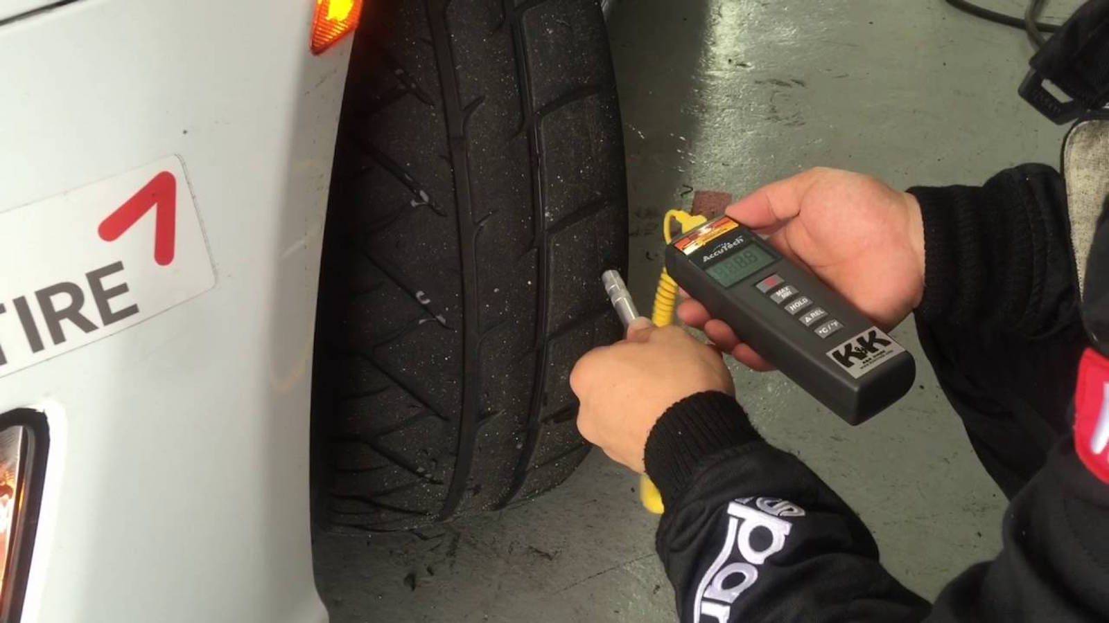 Using a Tire Pyrometer: Basic Guide | 6speedonline