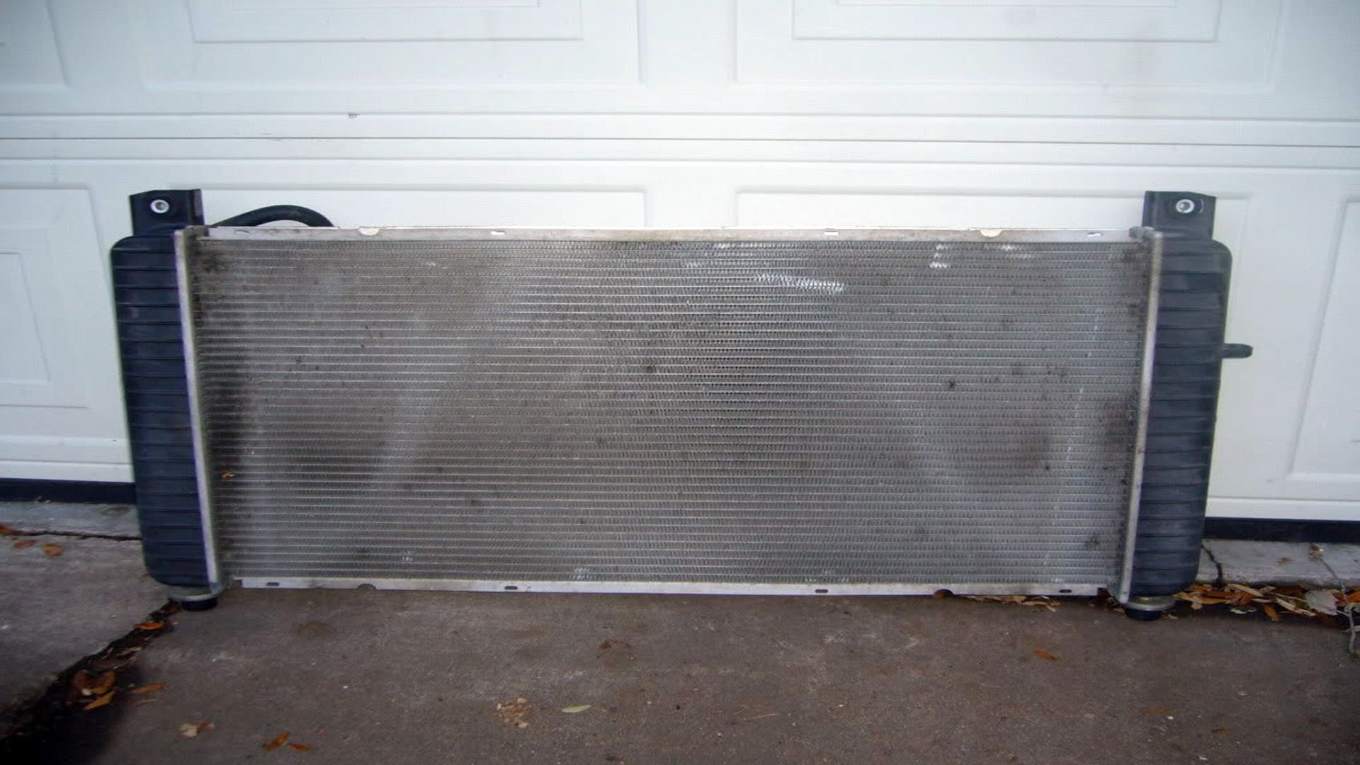 Chevrolet Silverado 2014-Present: How to Flush Your Radiator ...