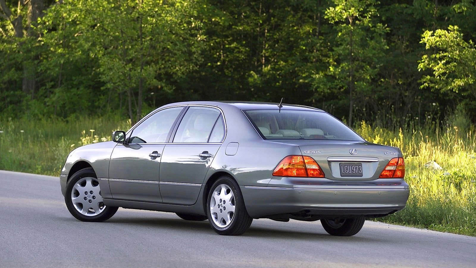 LS400 vs LS430 vs Toyota Avalon: Which is Best? | Clublexus