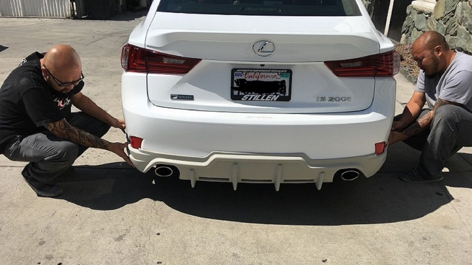 Daily Slideshow: EMOgs3 Builds a 2016 IS200t F Sport | Clublexus