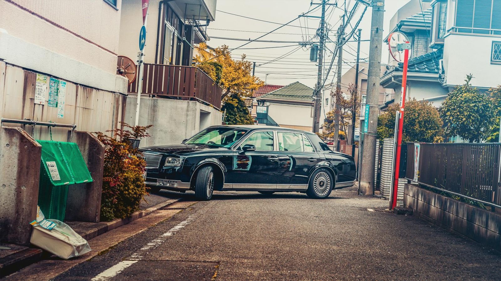 Top Gear Takes the Toyota Century Out for a Drive | Clublexus