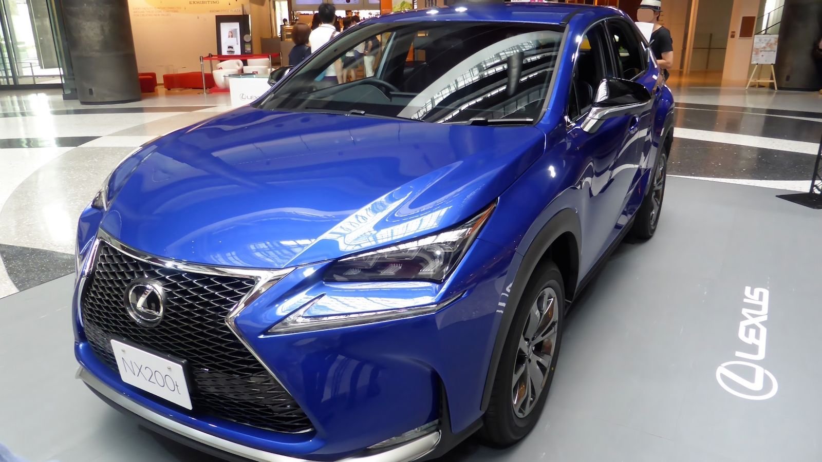 4 Choices for a Lexus if you Need a Delivery Job | Clublexus