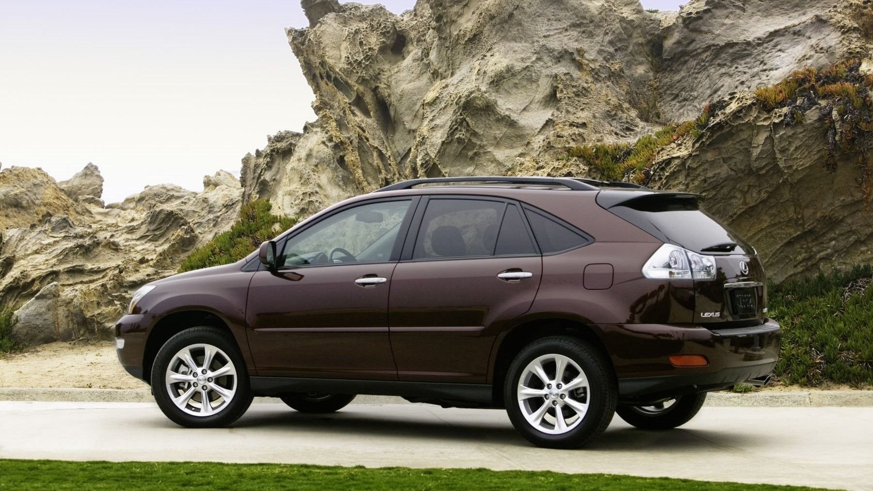 Second-Gen Lexus RX350 Is the Perfect Budget Family Hauler | Clublexus