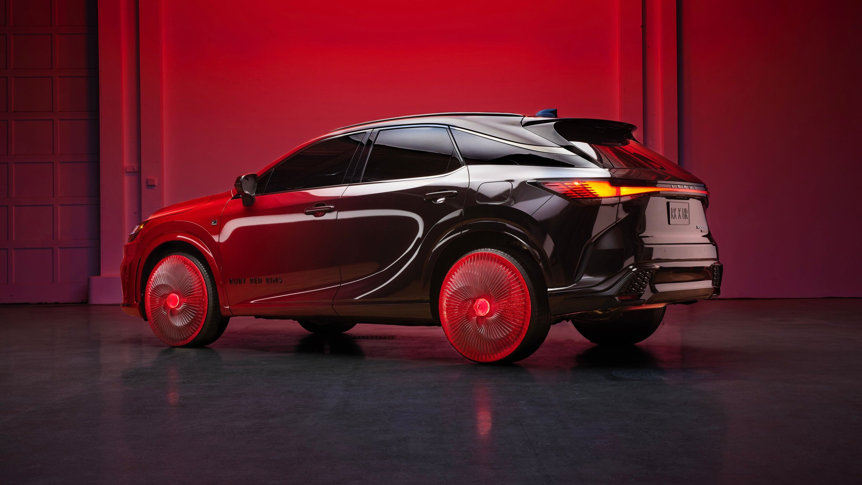Fashion Designer Gives Lexus RX a Wizard of Oz Makeover | Clublexus