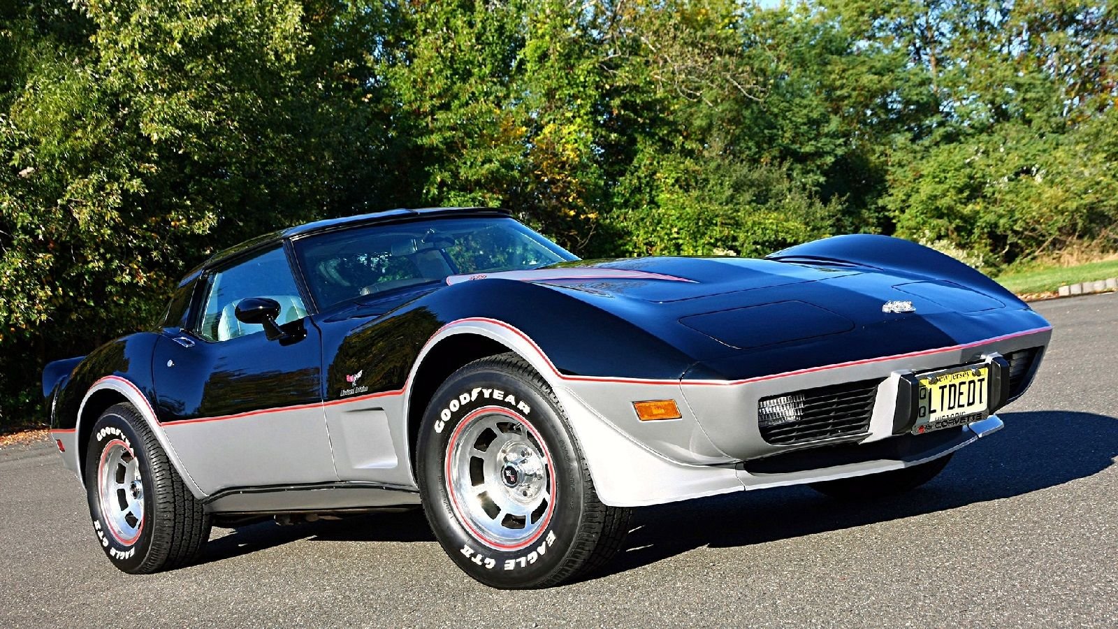 Daily Slideshow: Corvette Pace Car Replica Looks as Good as New ...