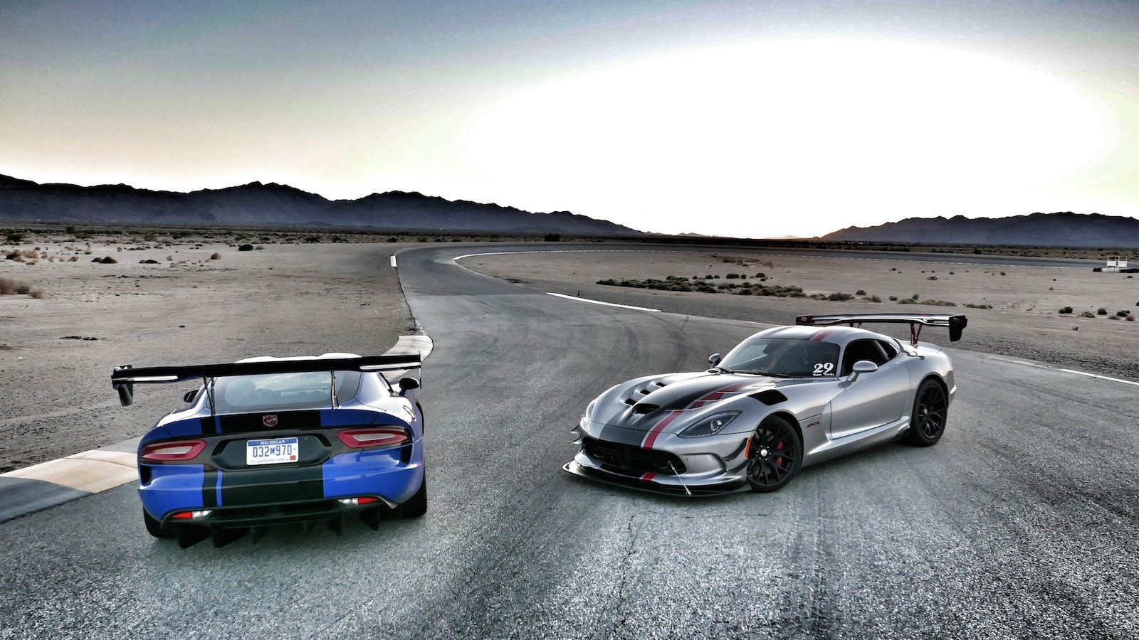 Slideshow: What Makes the Viper ACR so Fast? | Dodgeforum