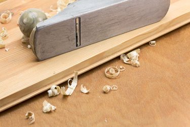3 Different Types of Wood Planers Explained | DoItYourself.com