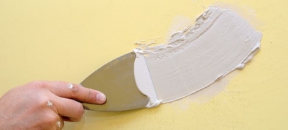 What's the Difference Between Drywall Mud and Spackle? | DoItYourself.com