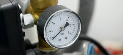 Adjusting an Air Compressor Regulator | DoItYourself.com