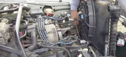 4 Signs the Your Radiator Fan Belt Needs Replacement | DoItYourself.com