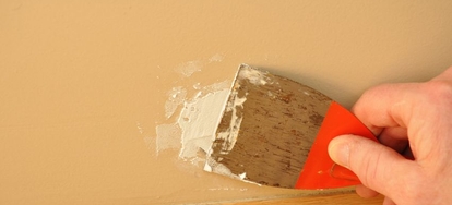 8 Tips for Applying Spackling Compound | DoItYourself.com