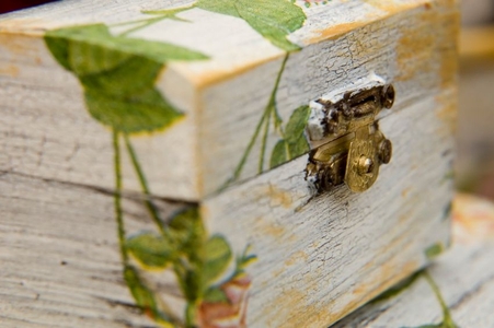 How to Decoupage on Wood: 5 Steps | DoItYourself.com