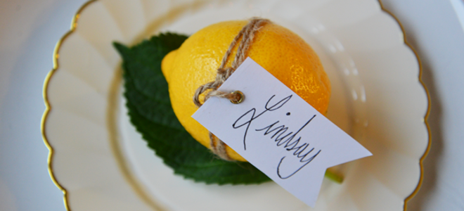 8 Beautiful (and Colorful) Summer Table Settings Ideas | DoItYourself.com