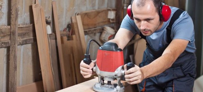 How to Properly Use a Woodworking Router | DoItYourself.com
