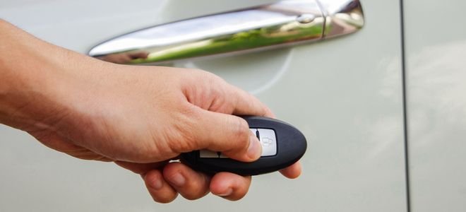 Will a Dead Car Battery Cause Keyless Entry Problems? | DoItYourself.com