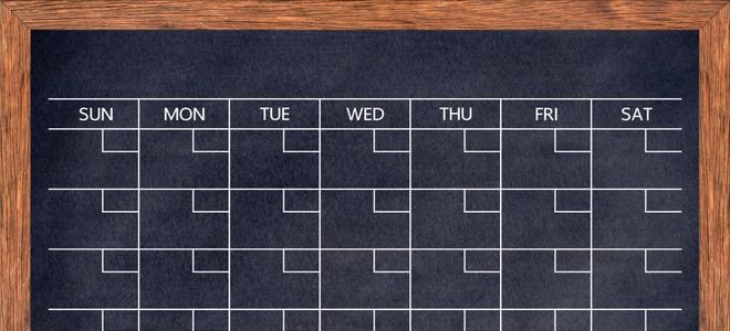Make Your Own Calendar for the Upcoming New Year | DoItYourself.com