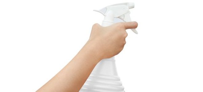 How to Remove Grease Stains From Walls | DoItYourself.com