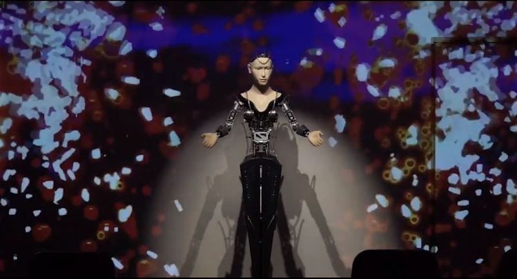 Japanese Temple Debuts AI-Powered Robot Priest | Designs & Ideas on Dornob