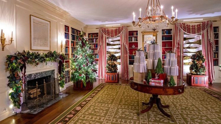 Jill Biden Unveils 2022 White House Holiday Decorations with “We the ...