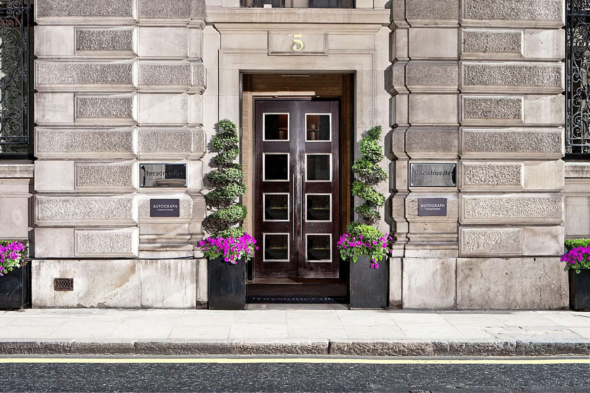 Threadneedles Hotel Expert Review | Fodor’s Travel