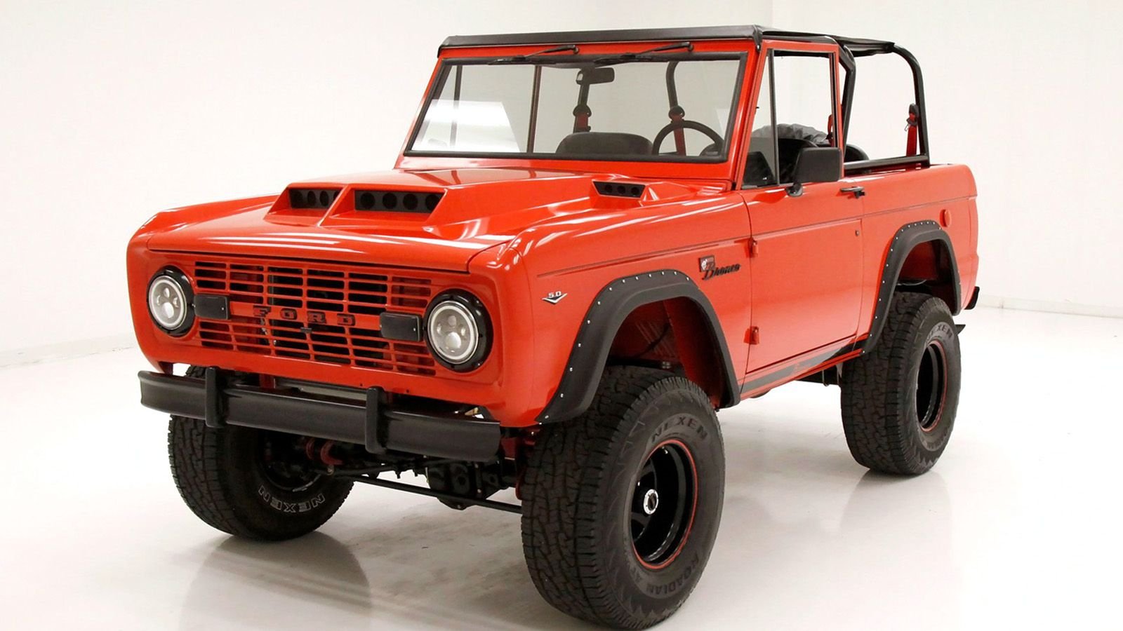 First Generation Bronco has Thoroughbred Power | Ford-trucks
