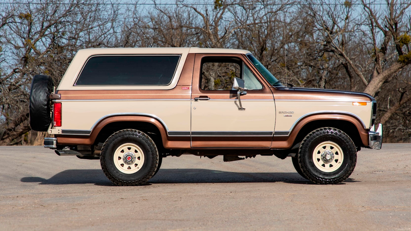 1982 Ford Bronco with 24k Miles Looks like a Dream | Ford-trucks