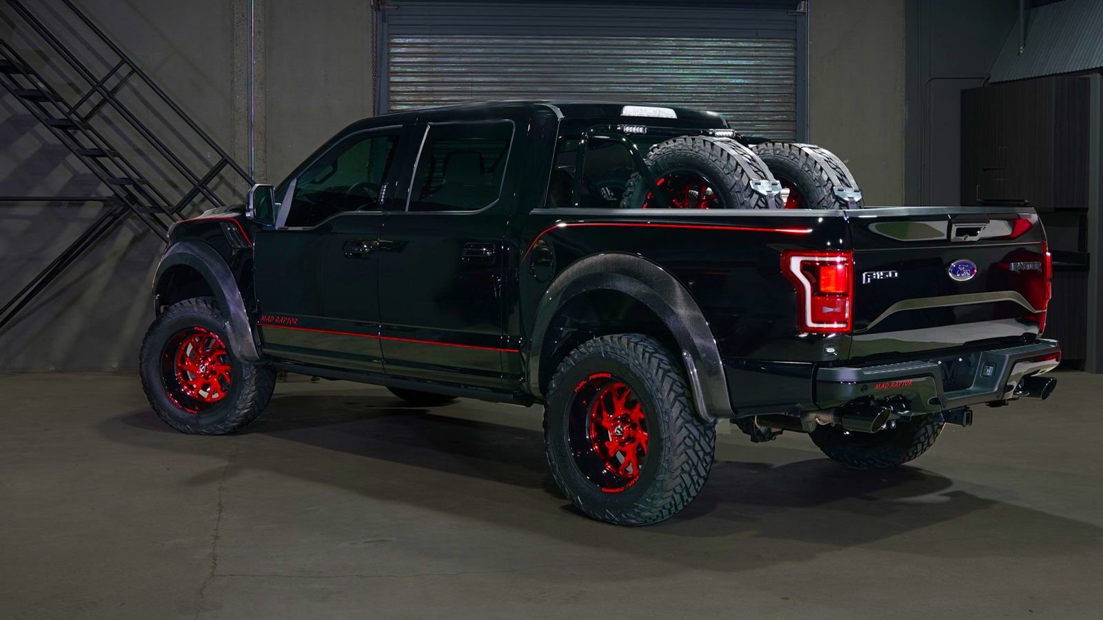 MAD 2018 Raptors Steps Out Before SEMA Show Debut | Ford-trucks