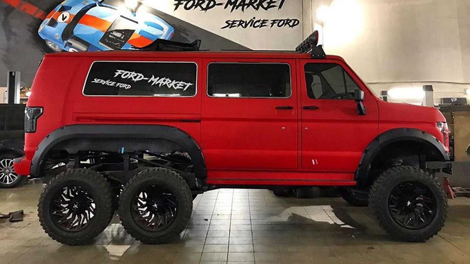 6x6 Raptor Bus is Everything to Us Right Now | Ford-trucks