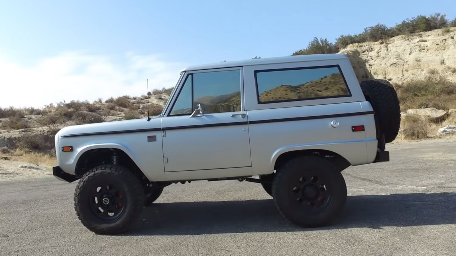 Joe Rogan's 1971 Bronco by ICON | Ford-trucks