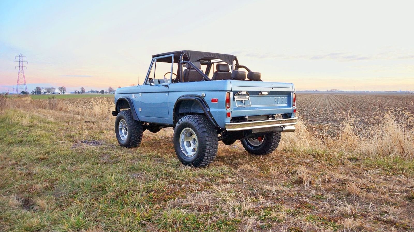 Gateway Broncos is Producing OG Broncos with Modern Engines | Ford-trucks