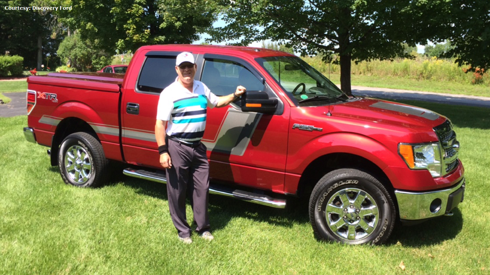 Daily Slideshow: Romancing the Ford: Stories of Love | Ford-trucks