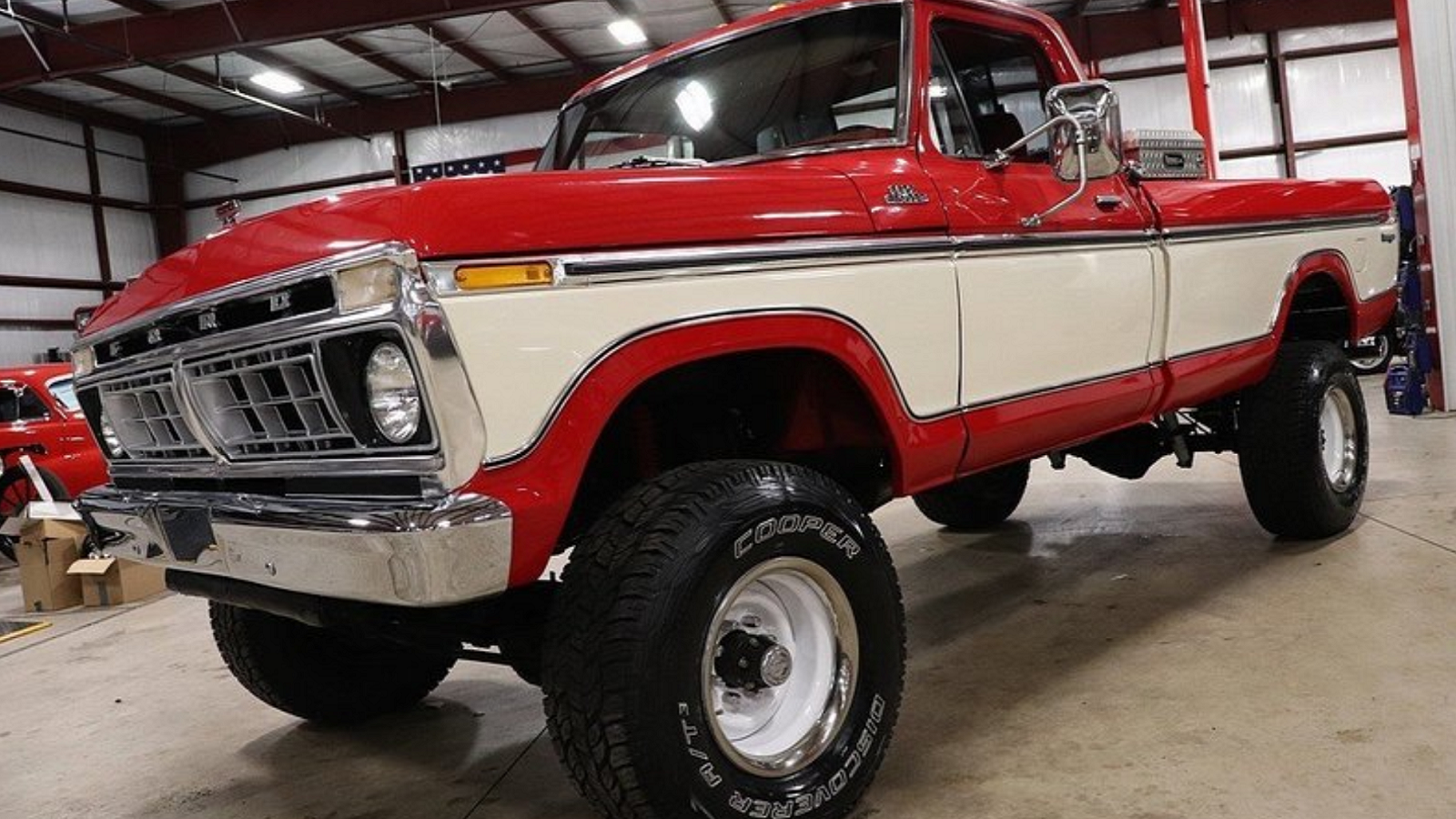76 Ford F-250 Is a High-Rolling Hunk of Burning Love | Ford-trucks