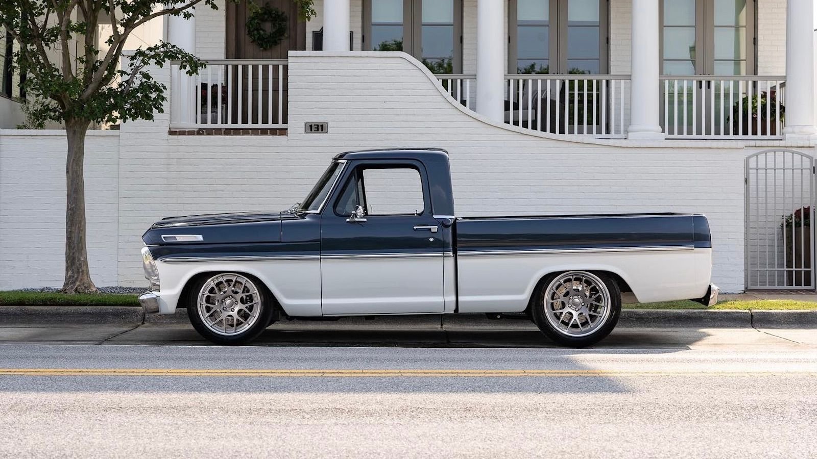 Velocity Signature Series F-100 Is Built For the Streets | Ford-trucks