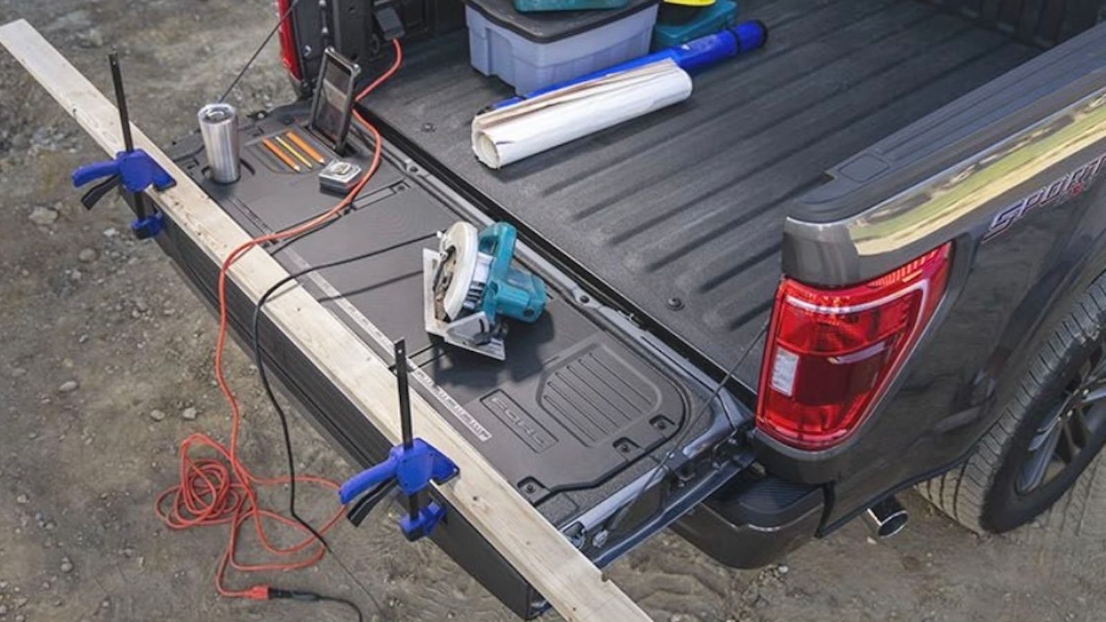 A Century of Ford Truck Tailgate Innovations (1925 - 2024) | Ford-trucks