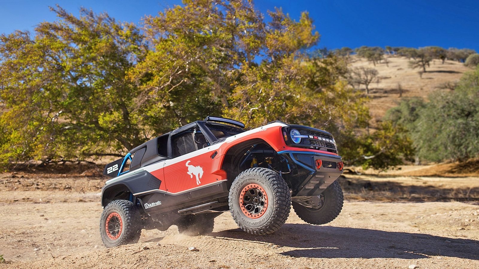 Limited Edition V8 Desert Racer Bronco Unveiled at SEMA 2021 | Ford-trucks