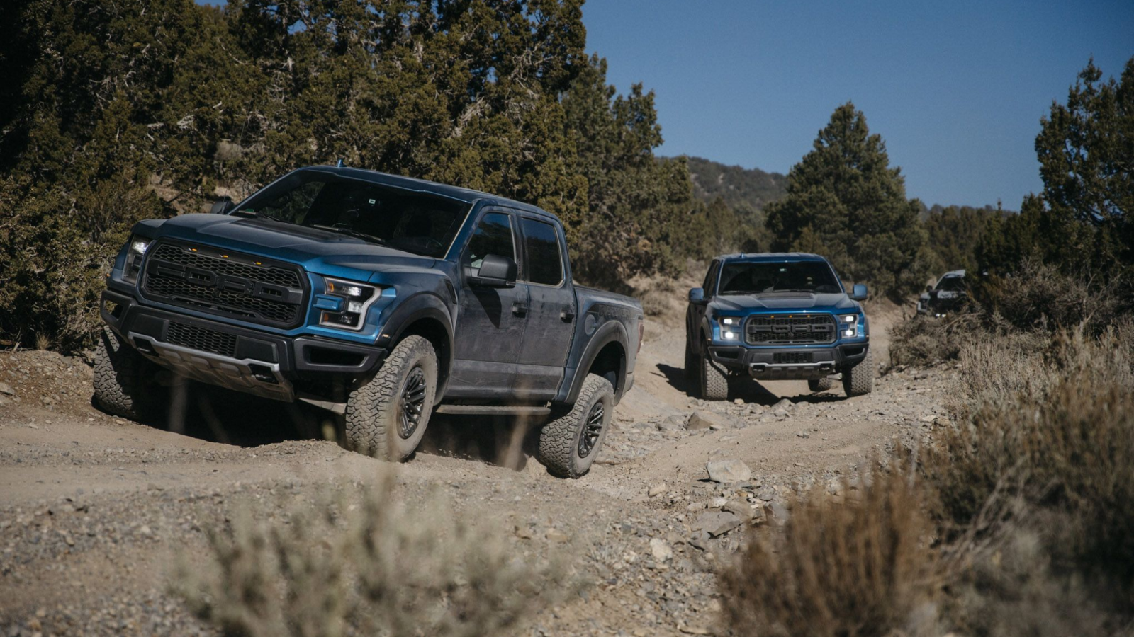 Truck Trend Takes the 2019 F-150 Raptor For a Spin | Ford-trucks