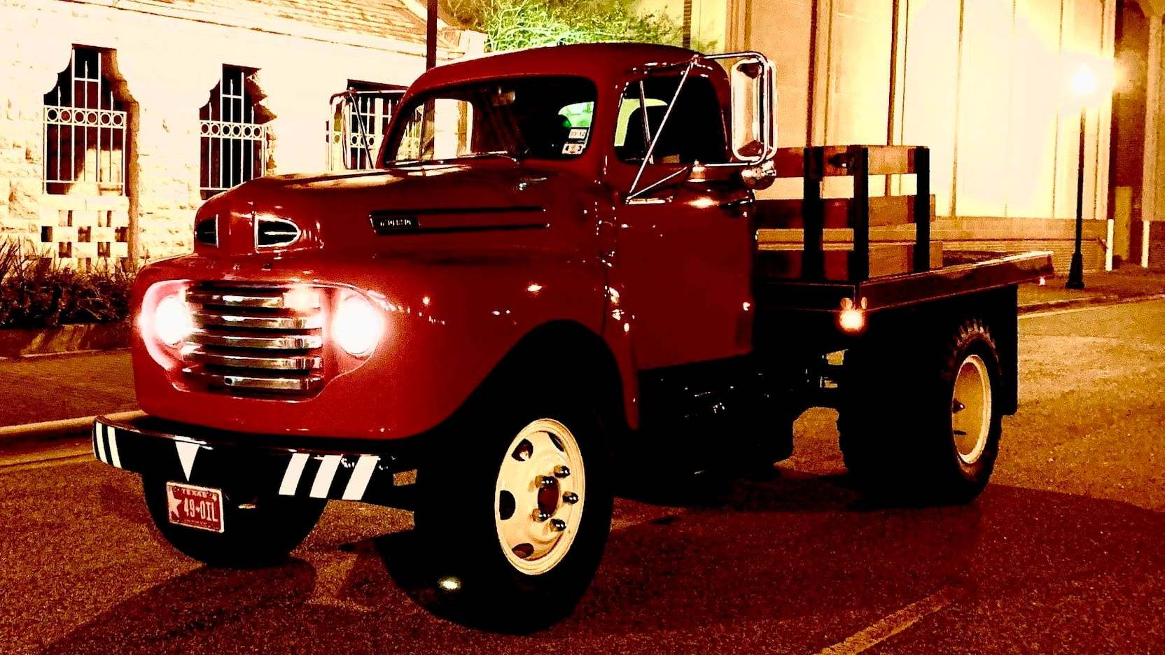 Charming 1949 F5 Is the Perfect Parade Star | Ford-trucks