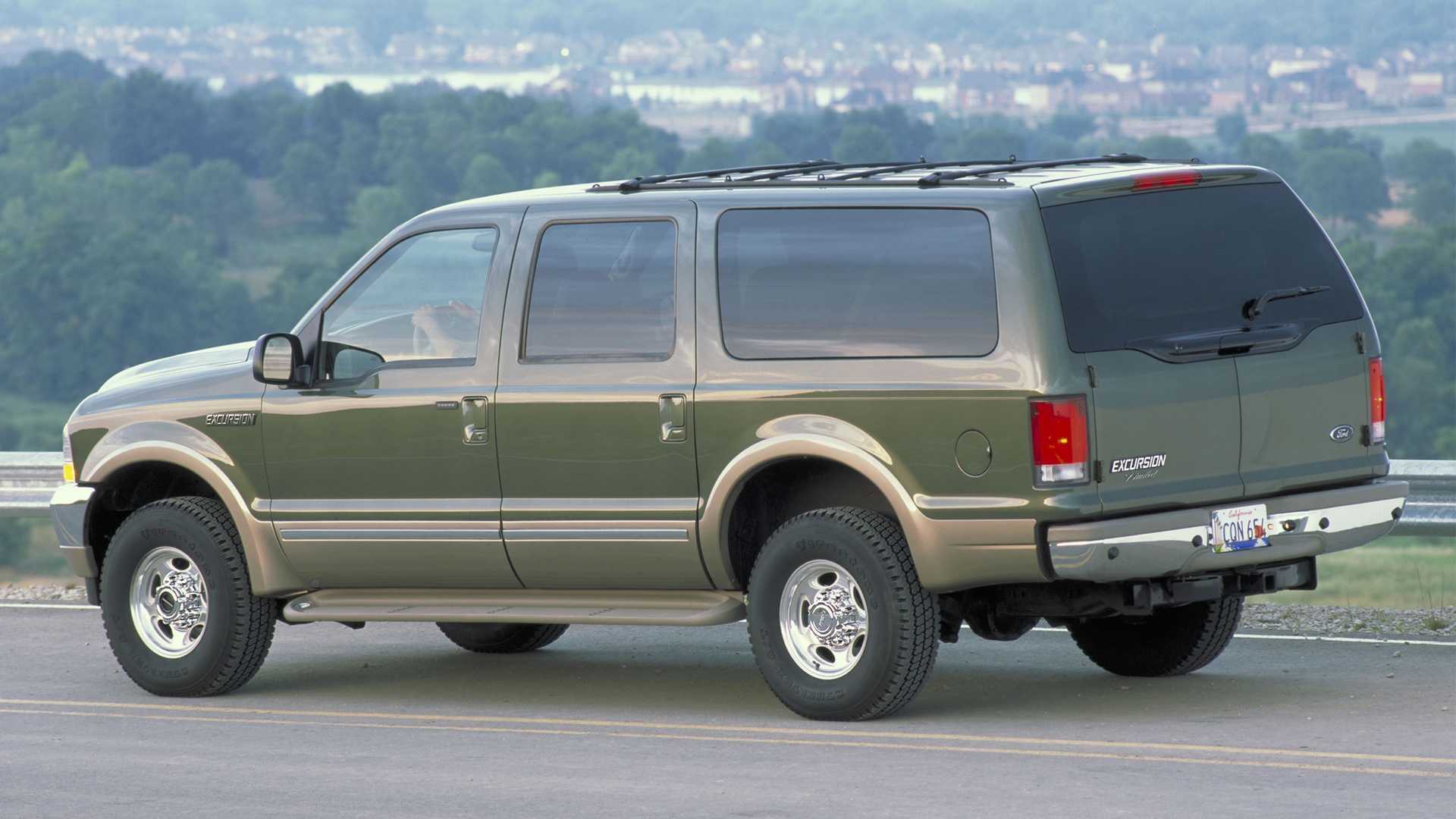 The Ford Excursion Could Roar Back Onto the Roads Soon | Ford-trucks