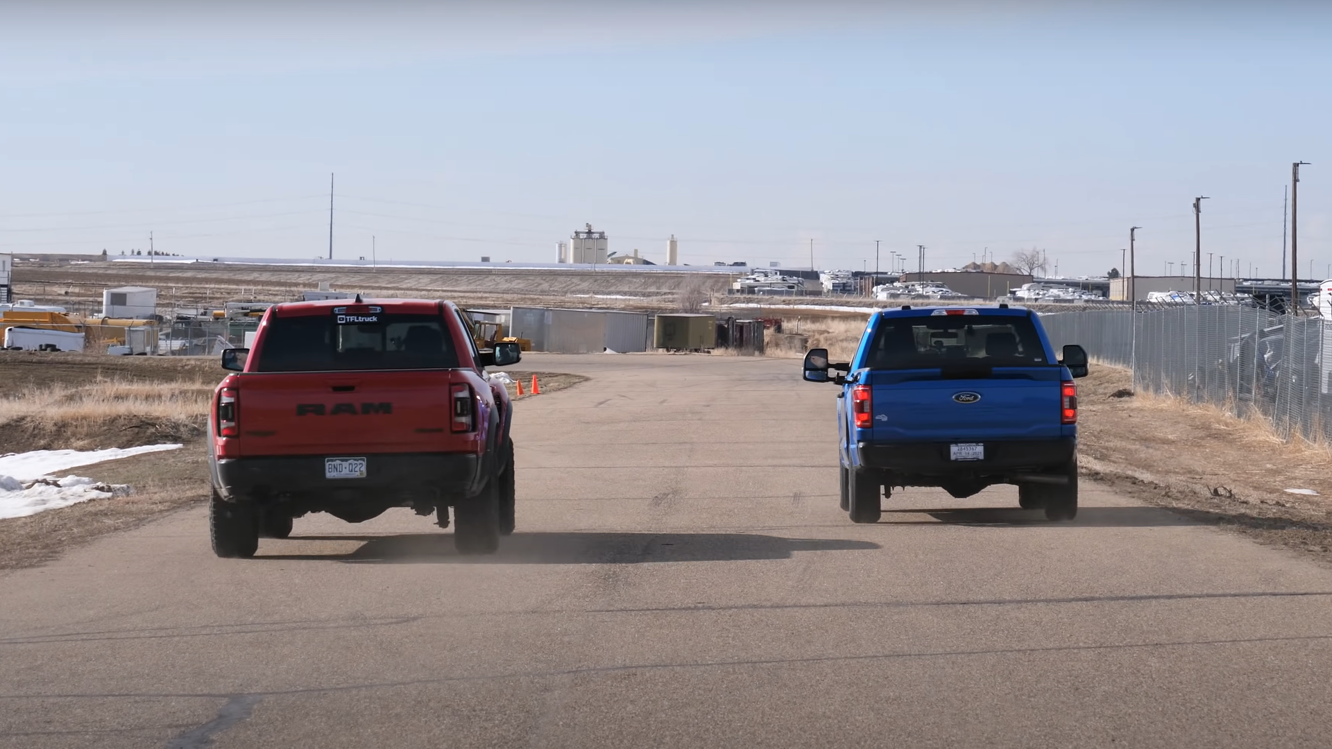 2021 Ford F-150 XL Beats Raptor in a Drag Race | Ford-trucks