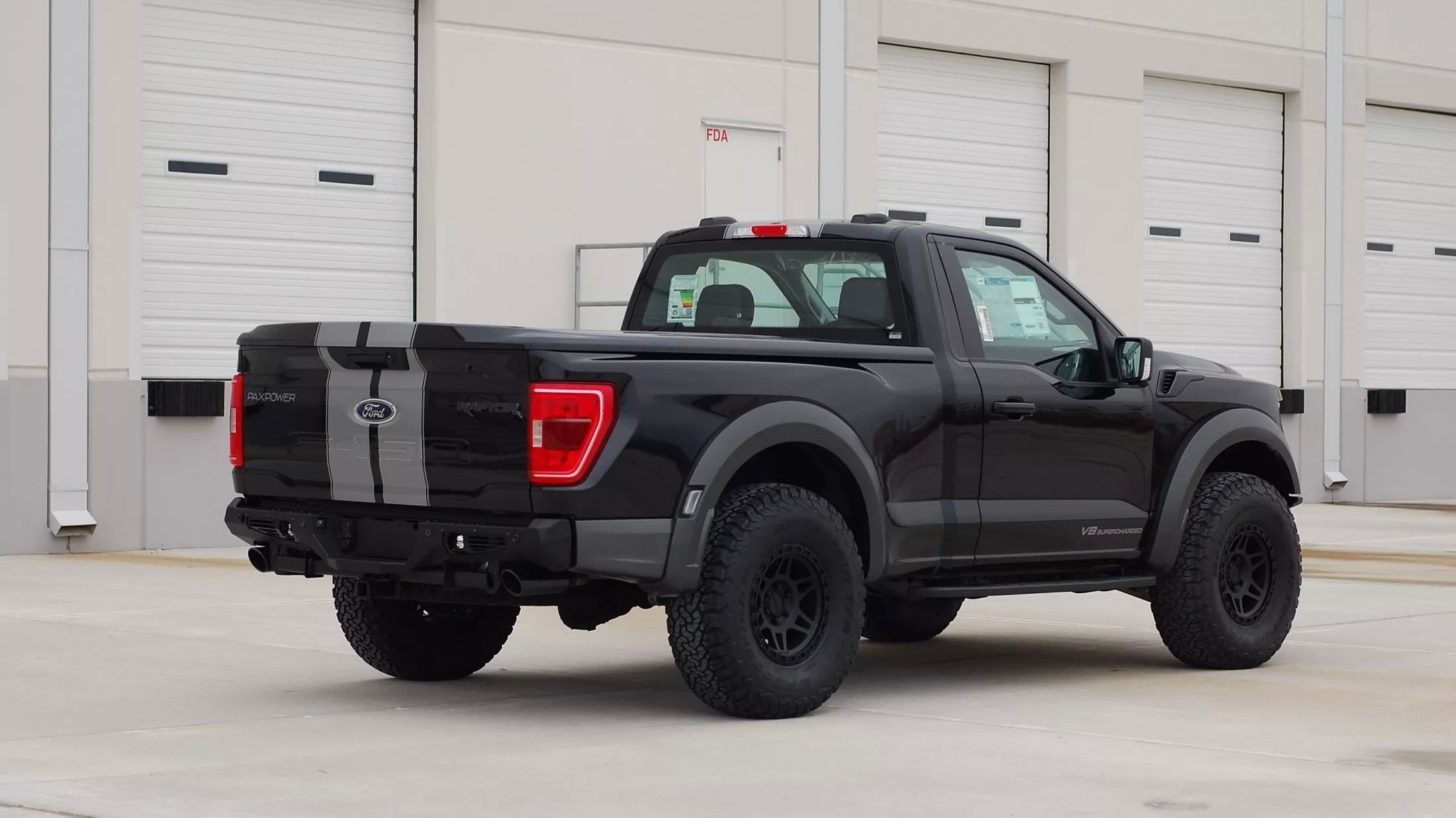 Here’s the V8-Powered Regular Cab F-150 Raptor Everyone Wants | Ford-trucks