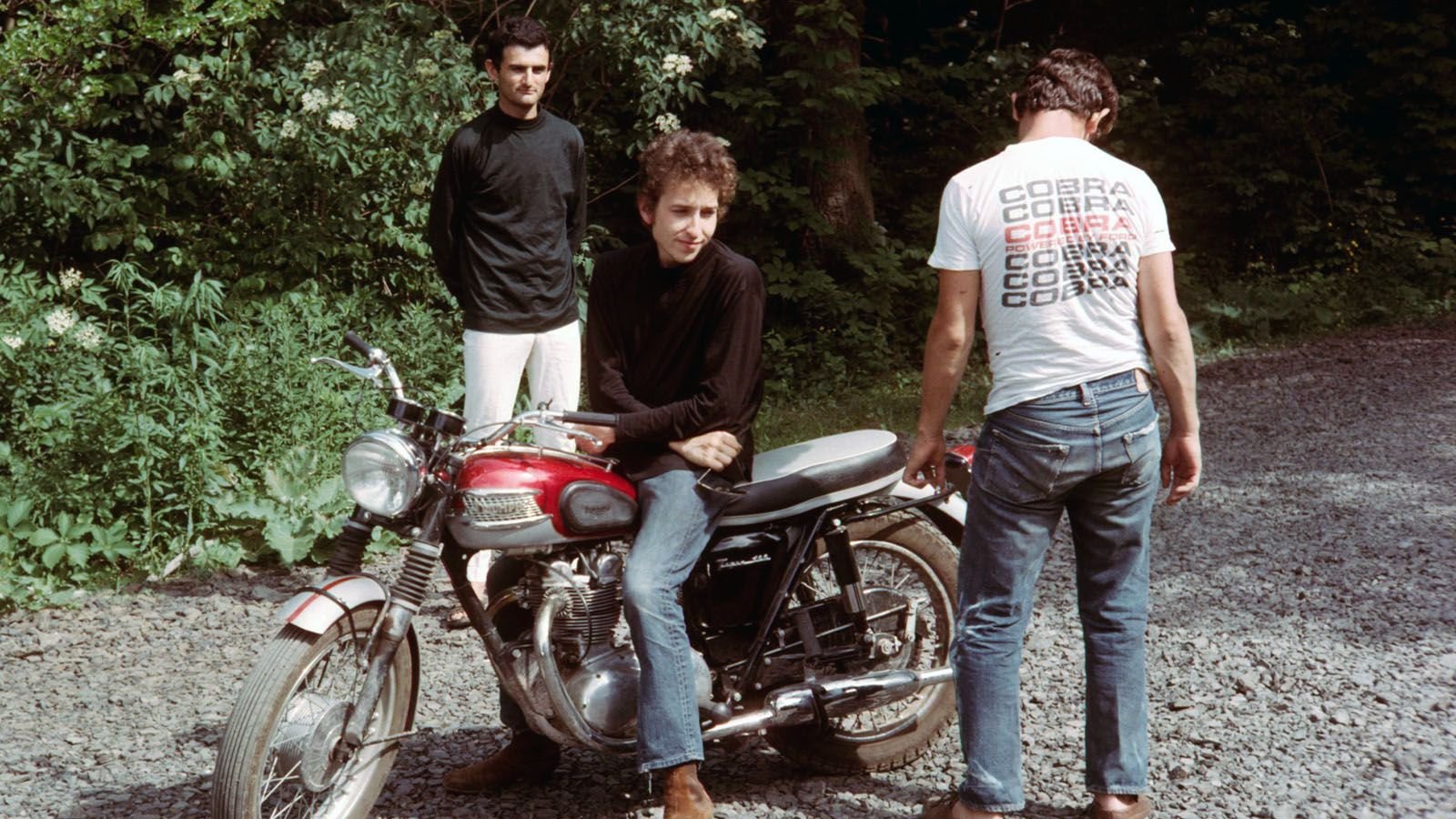 11 Motorcyle Riding Celebrities Who Are Thankful to Be Here | Hdforums