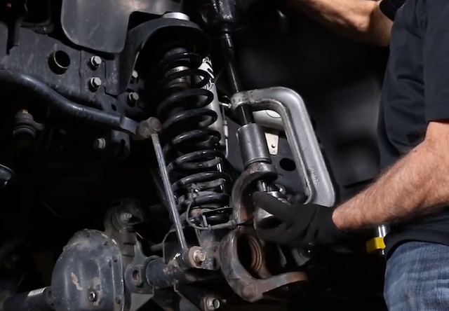 Jeep Wrangler JK: How to Replace Ball Joints | Jk-forum