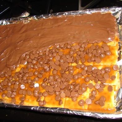 Reindeer Crunch: A Yummy Holiday Treat | www.justmommies.com