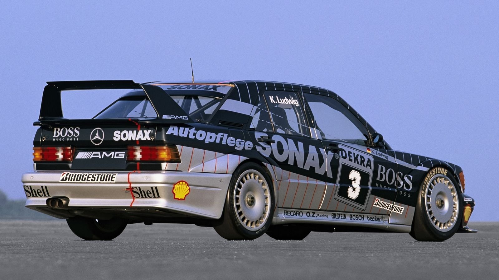 Mercedes 190 E Cosworth is Why the M3 Exists | Mbworld