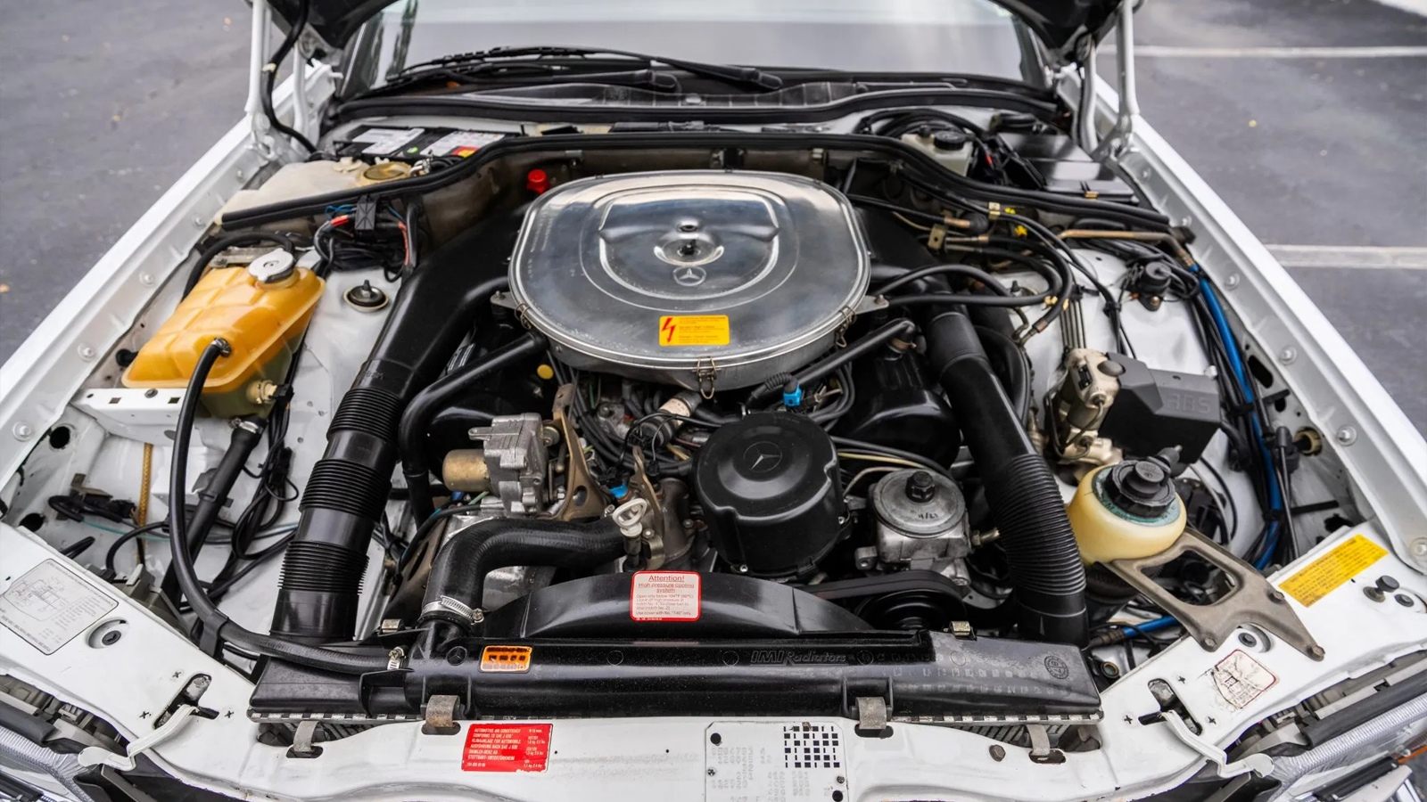 How Much Is Johnny Carson's Pristine '88 Mercedes 560SEC Worth Today ...