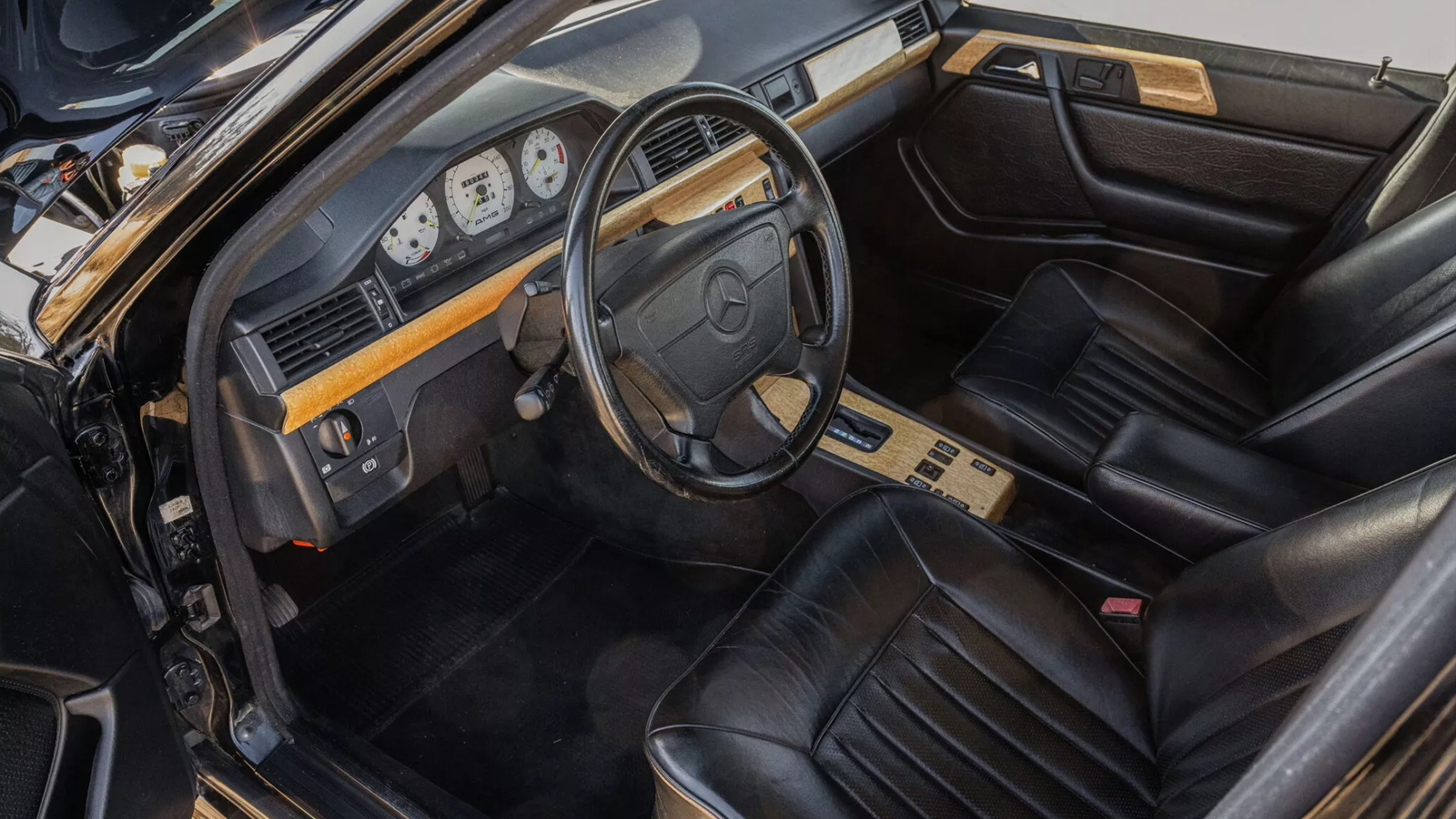 1988 Mercedes 300 TE 6.0 AMG “Mallet” Is Pioneering Super Estate | Mbworld