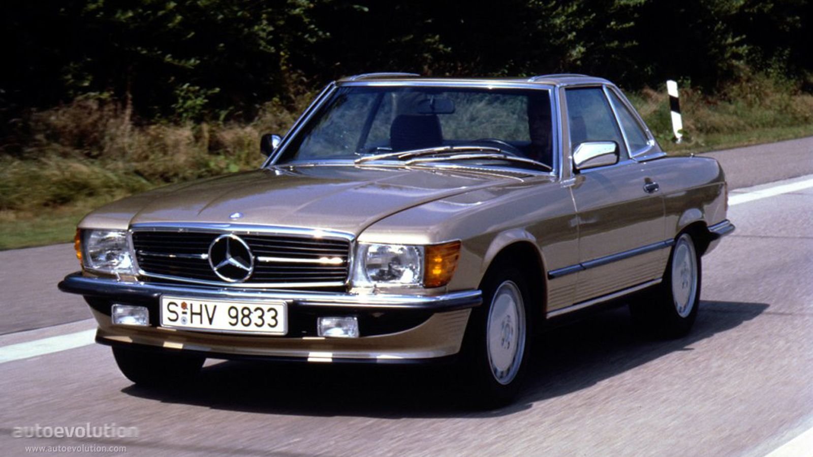 Daily Slideshow: The 19-Year Reign of the R107 | Mbworld