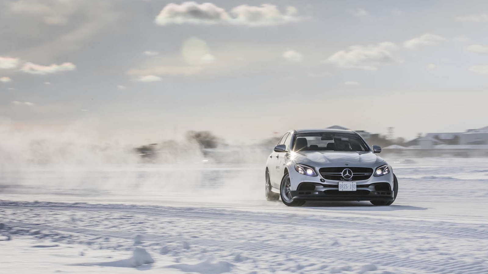 10 Charming Mercedes-Benz Winter Wallpapers | Mbworld