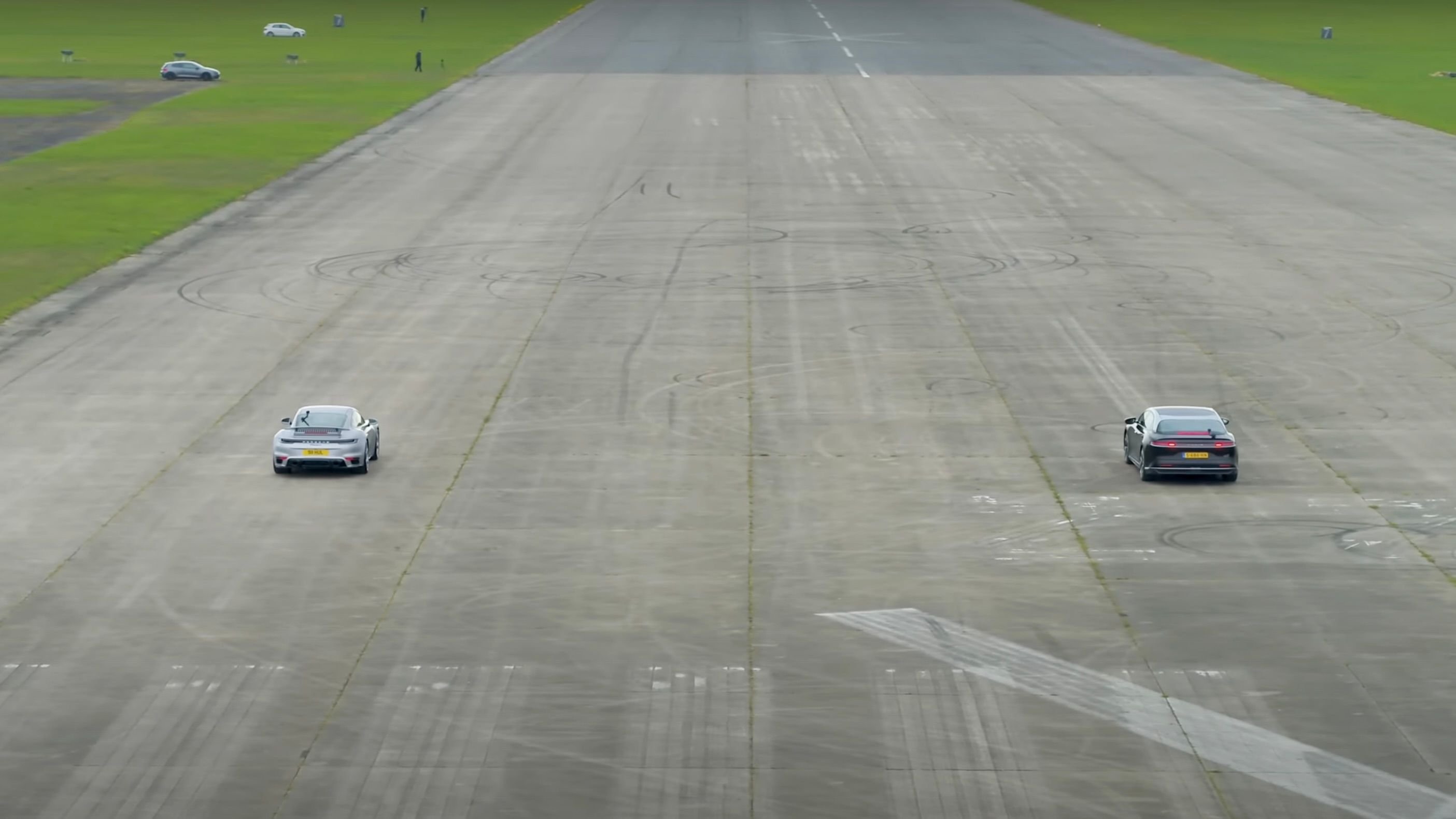 Porsche 911 Turbo S Takes On 1,100HP Lucid Air In Drag Race | Rennlist